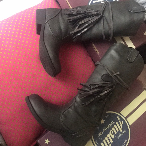 Austin Trading Co. | Shoes | Austin Boots | Poshmark